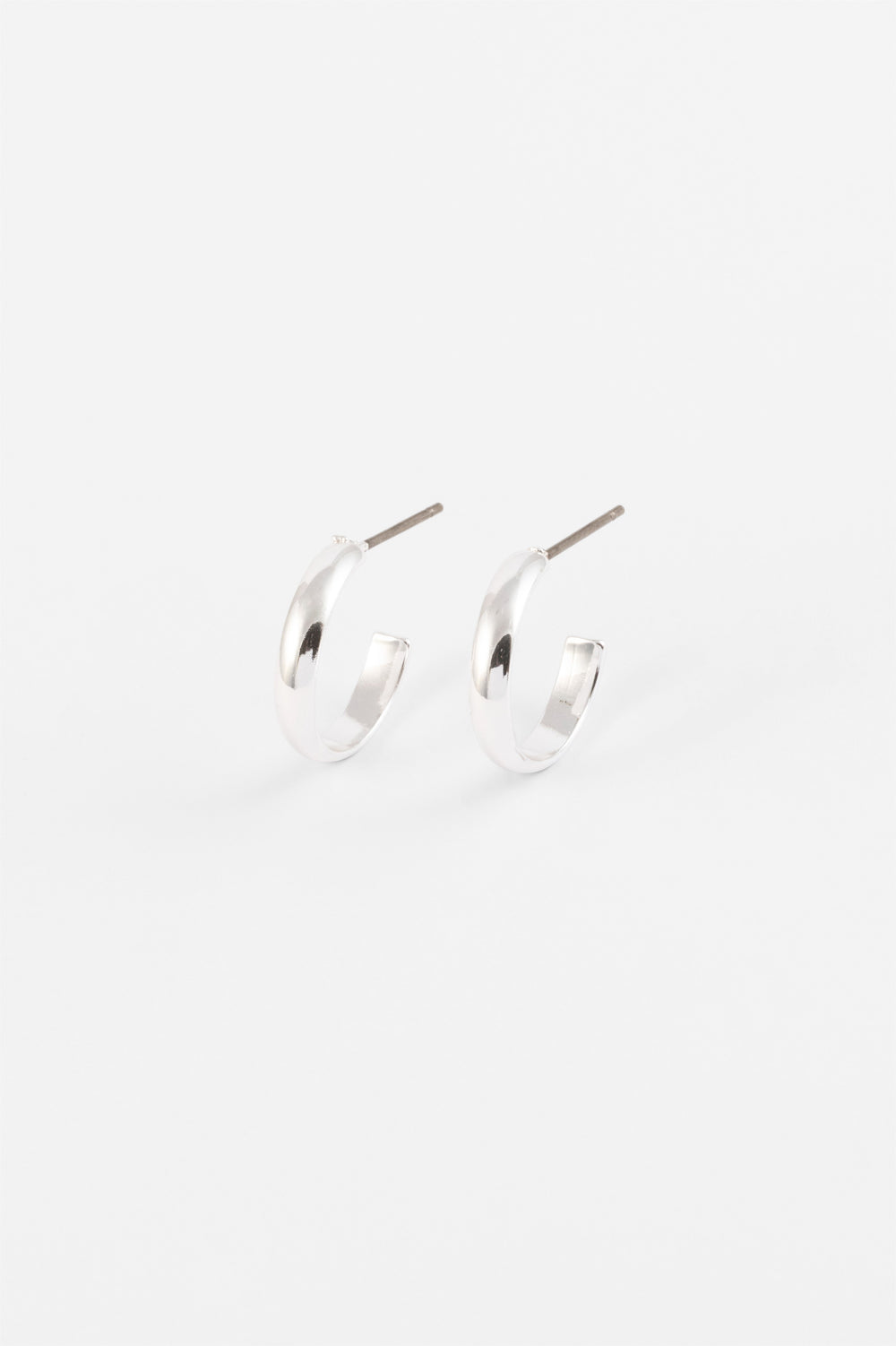 SILVER SMALL C SHAPED HOOP WITH FLAT EDGE