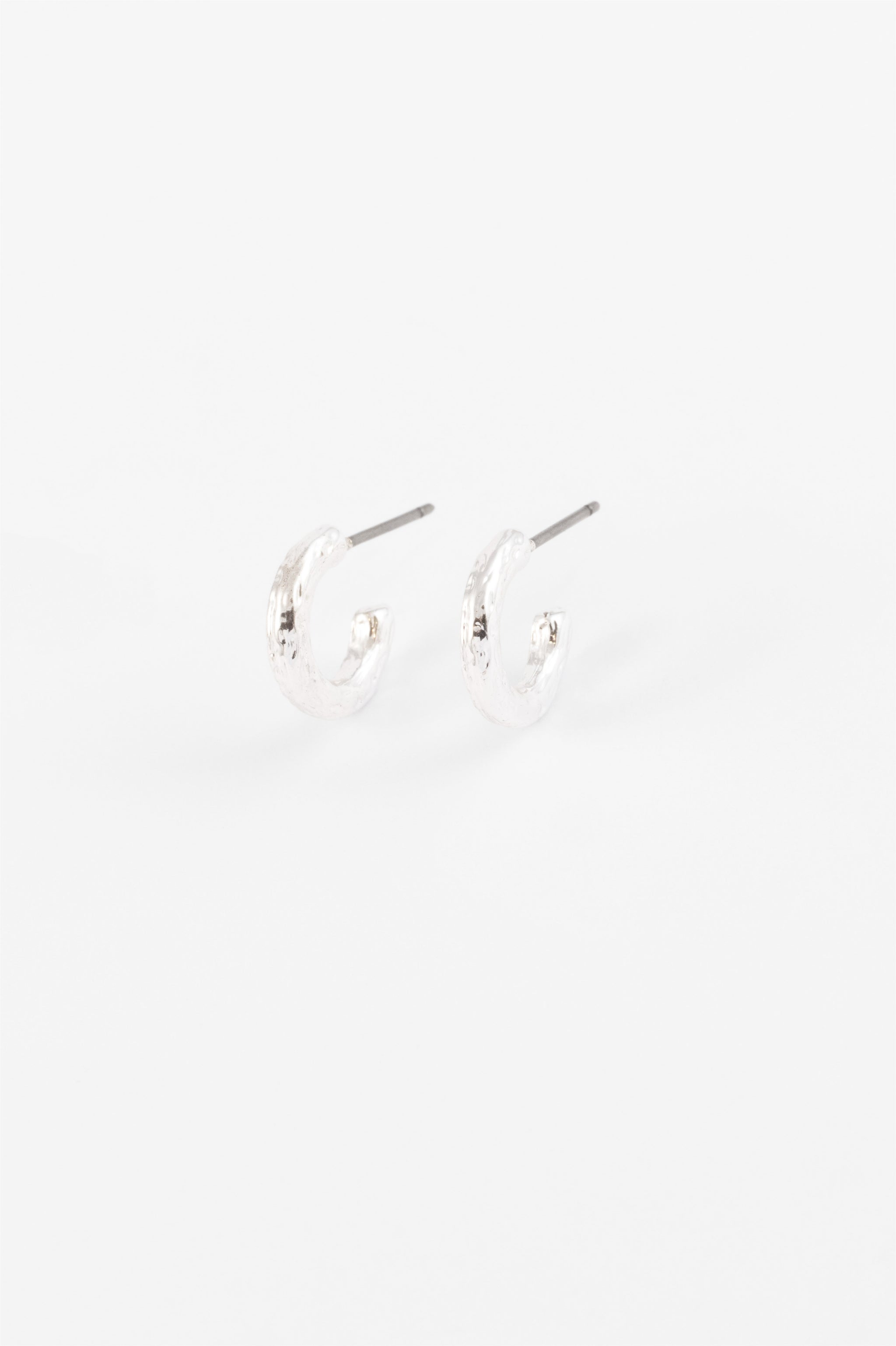 SILVER SMALL C SHAPED HOOP WITH HAMMARED TEXTURE