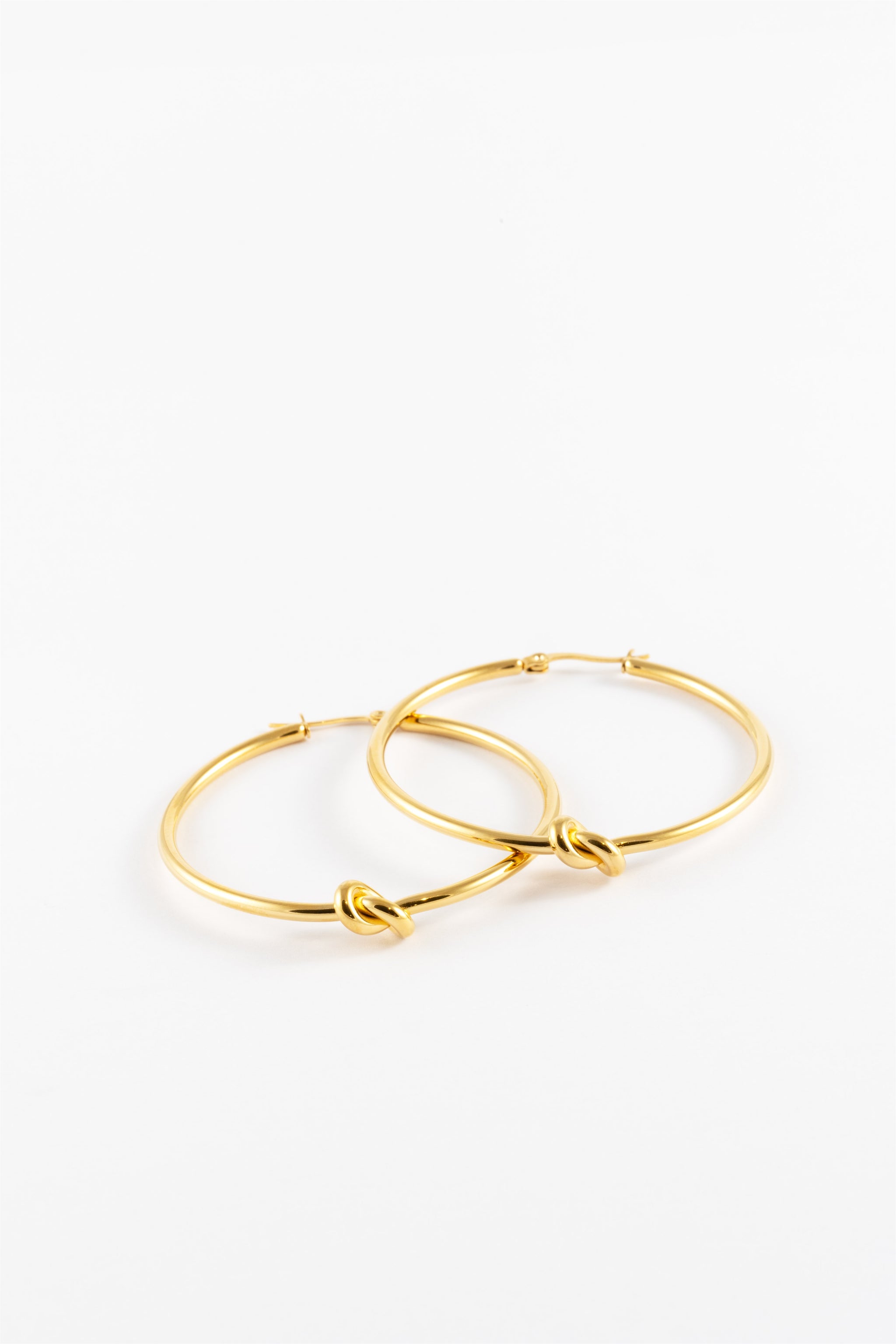 WATERPROOF GOLD MEDIUM KNOTTED HOOPS