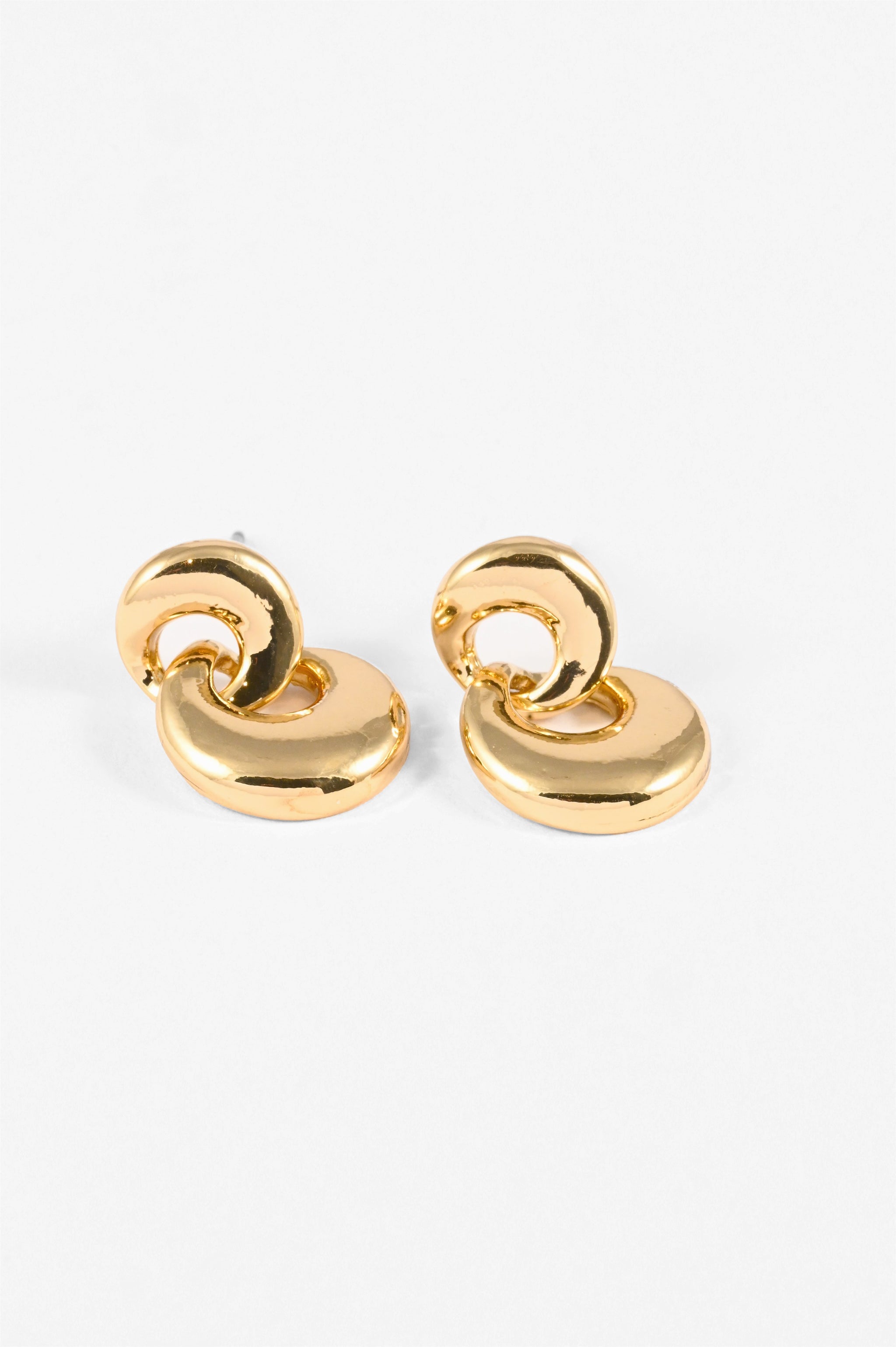 GOLD FIGURE EIGHT EARRING