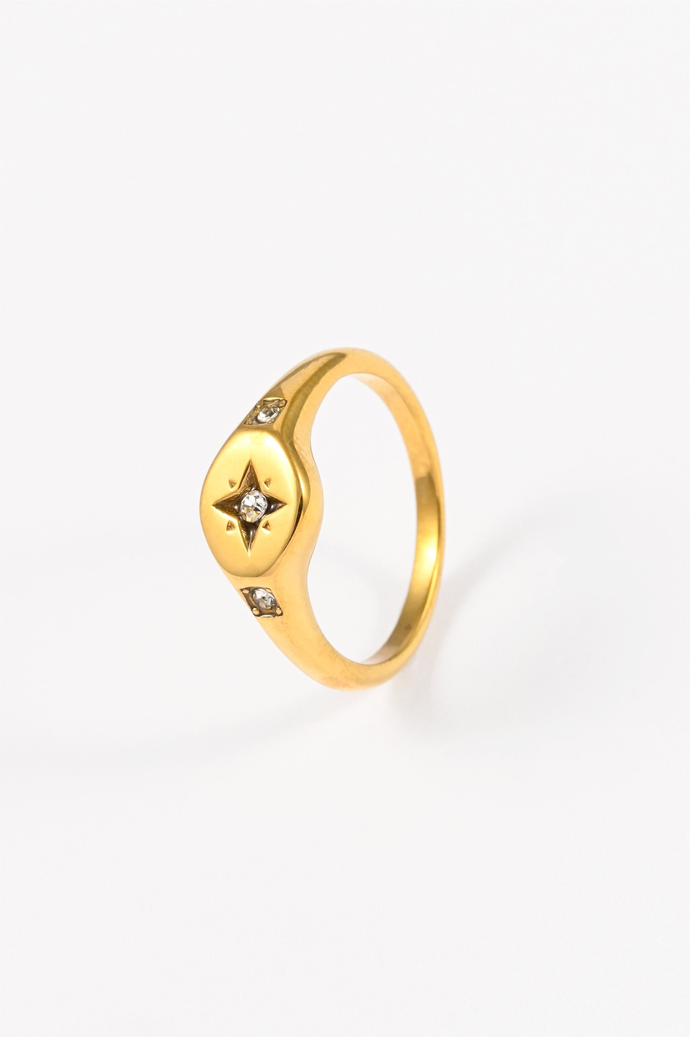 WATERPROOF GOLD CELESTIAL STAR SIGNET RING - S/M