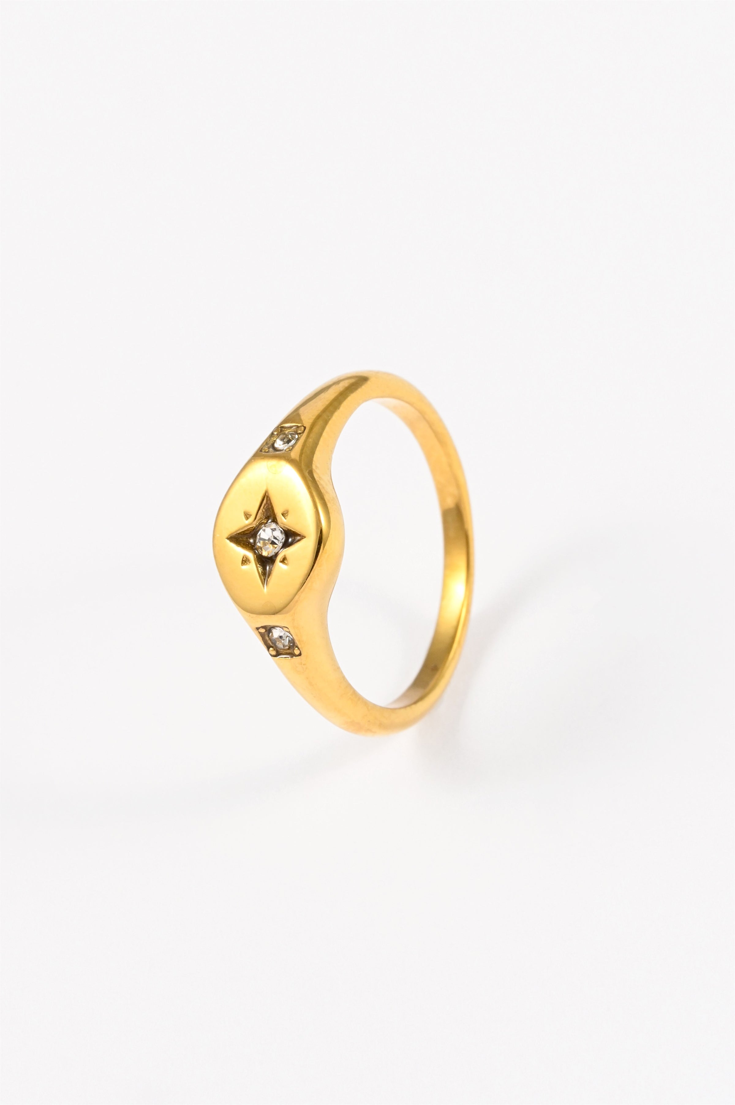 WATERPROOF GOLD CELESTIAL STAR SIGNET RING - S/M
