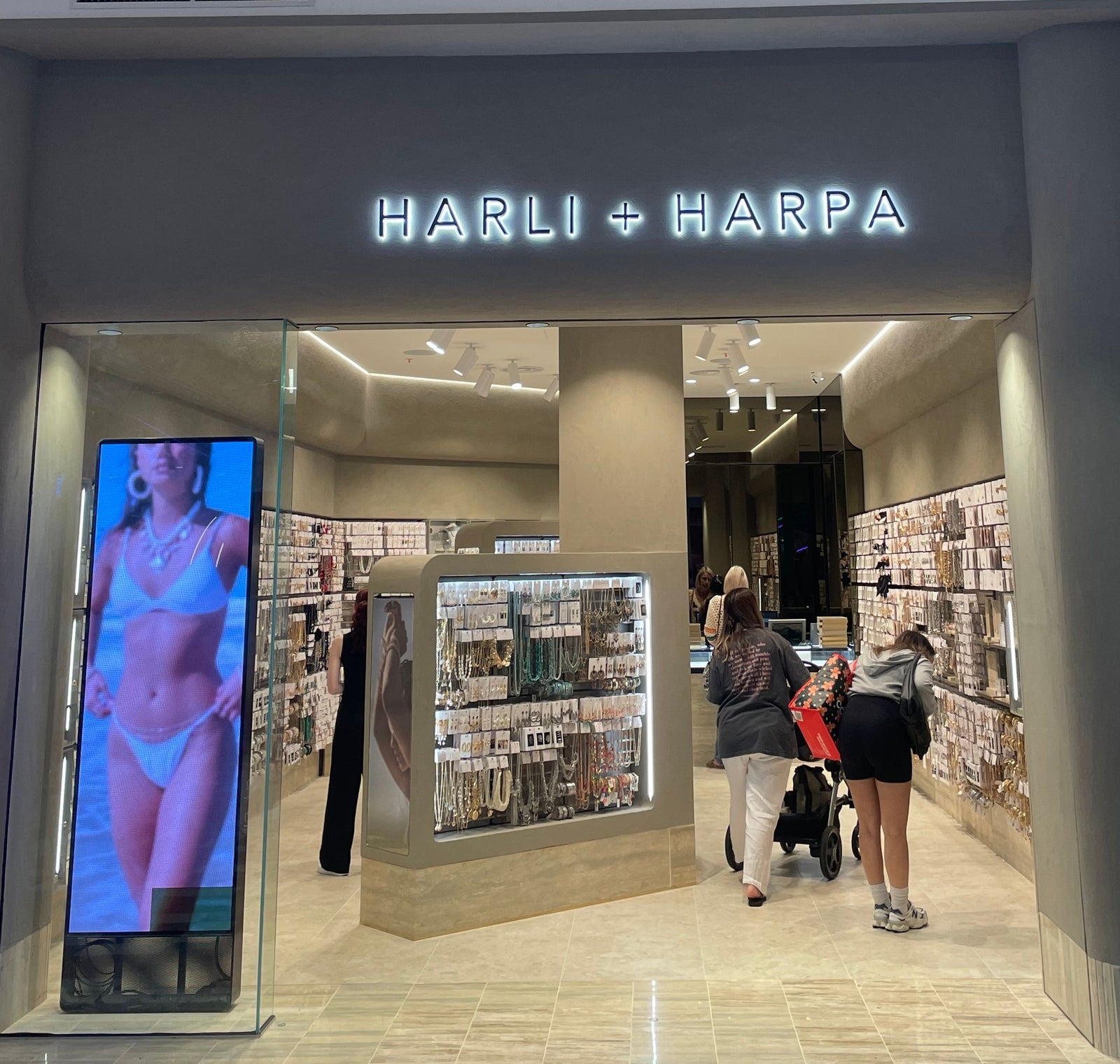 HARLI + HARPA Macarthur Square Store